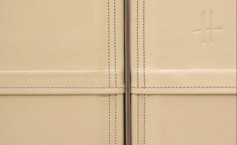 Leather Wall Panels: Cladding your walls in leather